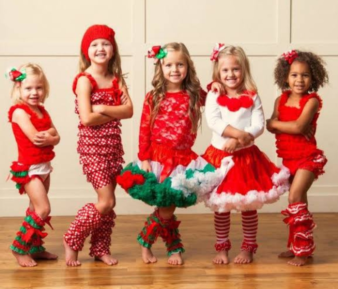 Trendy Beautiful Christmas Outfits For Girls Fashion | Fashonation