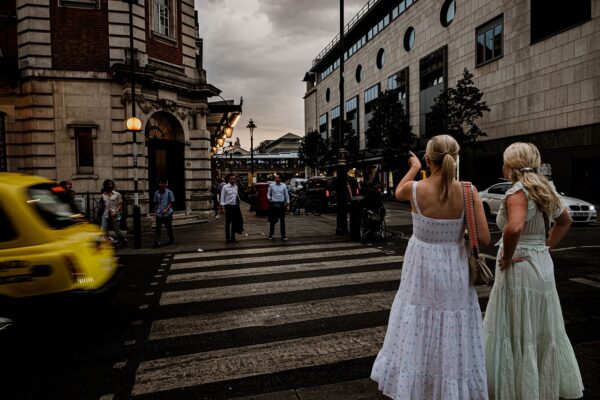 Exploring Femininity: A Guide to Cross-Dressing with Grace