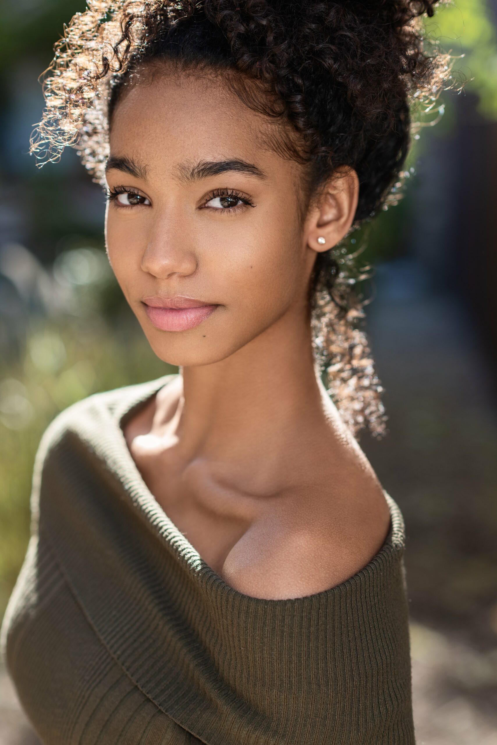 7 Things To Wear For Stunning Model Headshots Fashonation