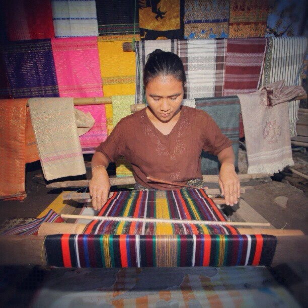 Fashion Meets Tradition: Exploring Cultural Couture Trends