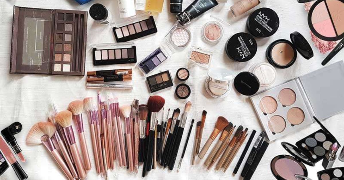 Which Makeup Products Are Suitable For Oily Skin? | Fashonation
