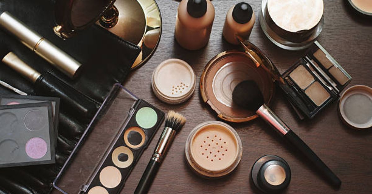 What Are The Best Makeup Products For Dry Skin? | Fashonation