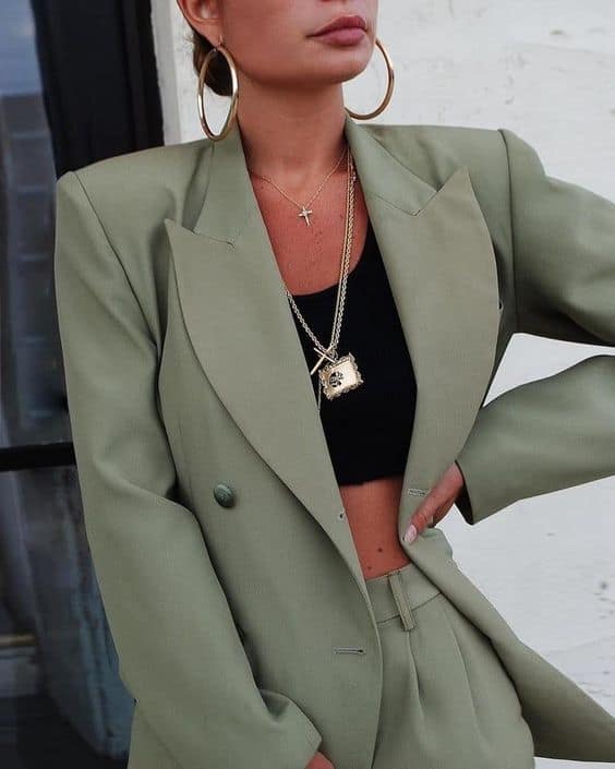 7 Popular Outfits that Look Hotter in Sage Green Color