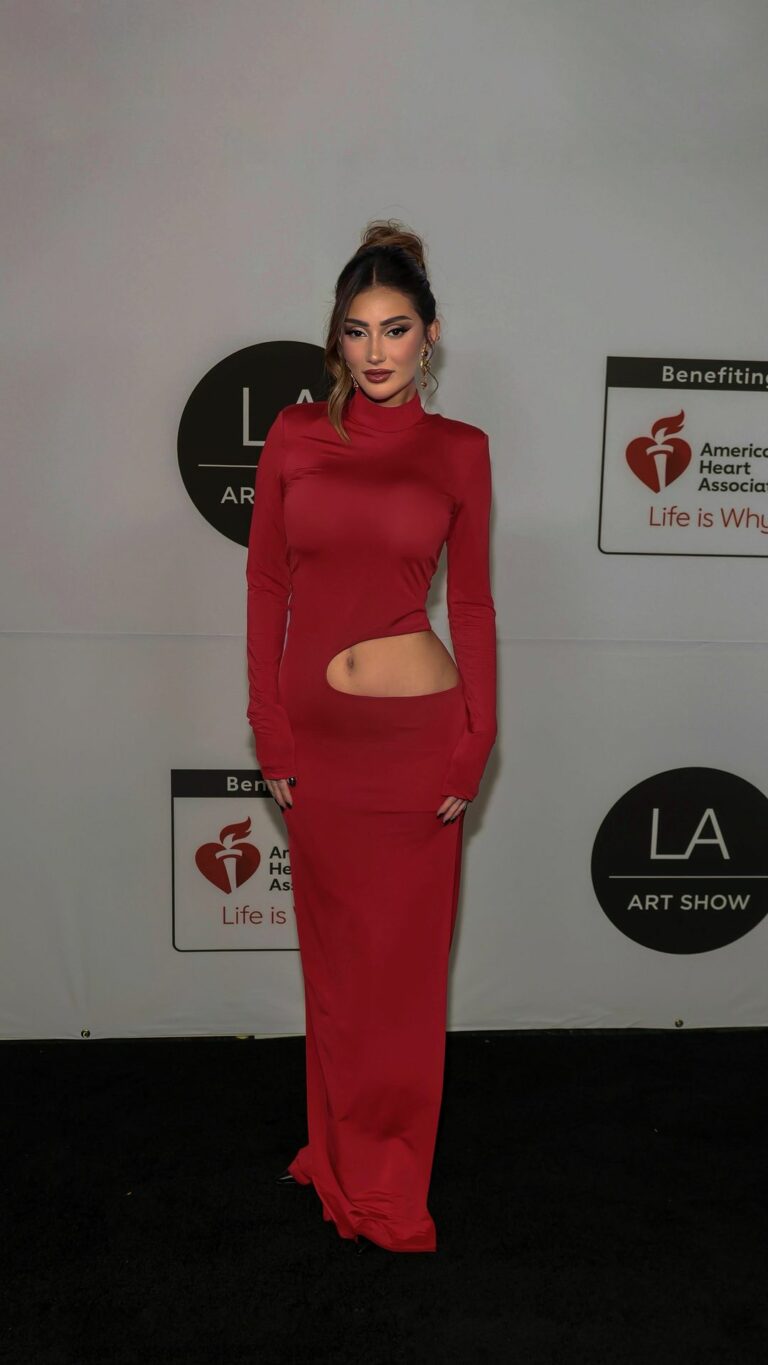 From Bikini to Dresses! 9 Most Daring Outfits by Francesca Farago