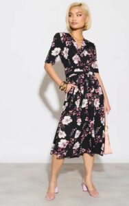 Floral Outfits: Dress to Impress with Vibrant Style | Fashonation