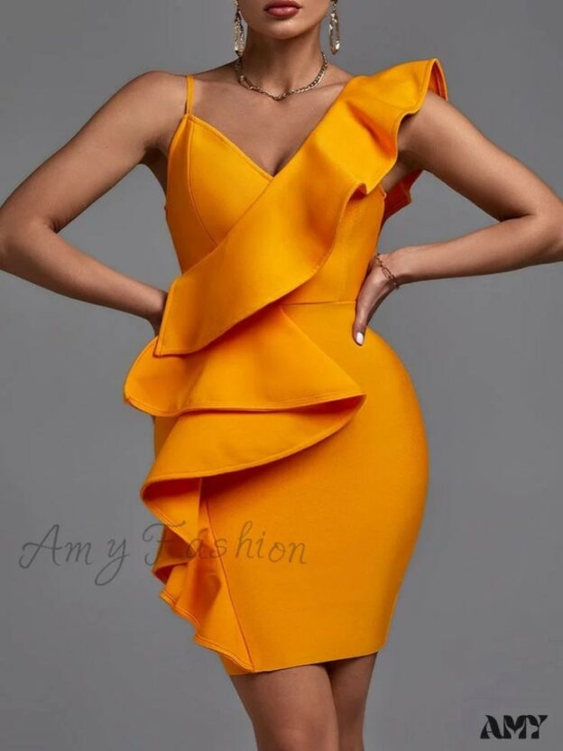 35 Elegant Dinner Dresses for Your Perfect Night Out