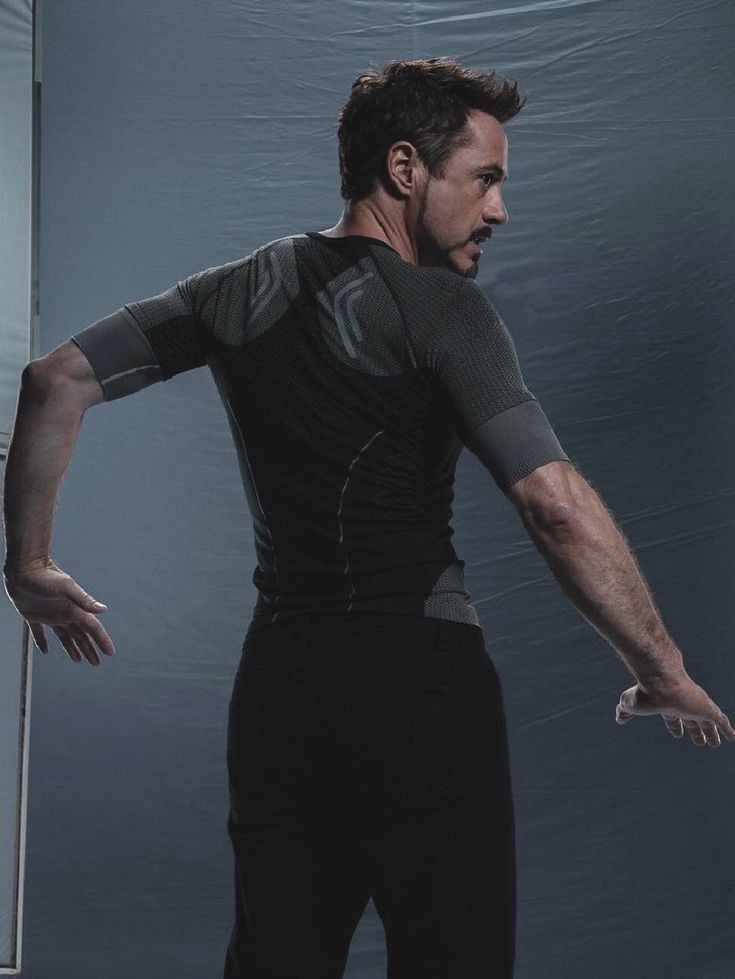 7 Faces of Tony Stark’s Fashion | Fashonation