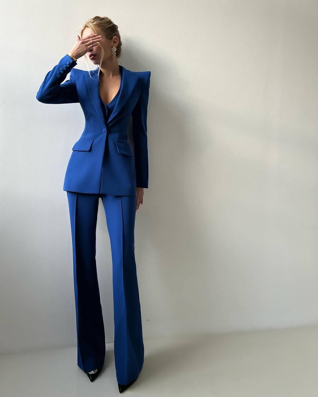 Bold & Elegant: The Ultimate Electric Blue Power Suit for Modern Women ...